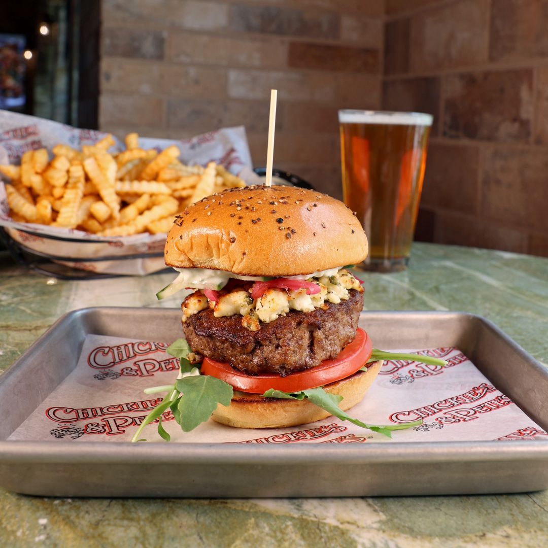 Chickie’s & Pete’s Crabhouse + Sports Bar | SAHARA Las Vegas